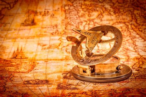 114 Vintage Still Life Vintage Compass Lies Ancient World Map 1565