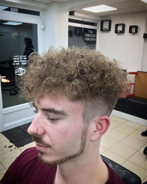 45 Best Reasons To Wear Chinstrap Beard Be Cool 2021