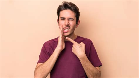 क्या डिहाइड्रेशन से दांतों को नुकसान होता है Danton Mein Kam Pani