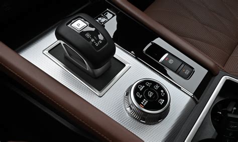 三菱「アウトランダーphev」がマイナーチェンジ！ 新型はヤマハと共同開発のオーディオに注目せよ。【試乗ならぬ試聴レビュー】の画像ギャラリー