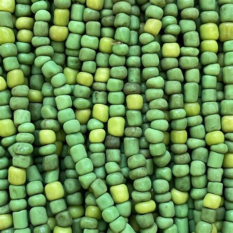 Jls003 Java Glass Long Strands Hands Of The Hills