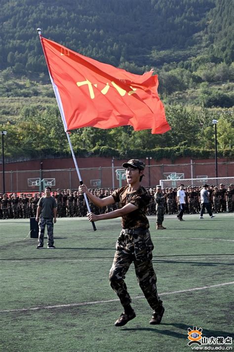 图志 着迷彩戎装，澎湃青春力量 山东大学新闻网