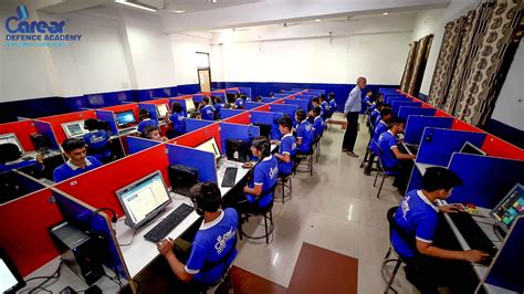 Computer Lab Wallpapers 4k Hd Computer Lab Backgrounds On Wallpaperbat