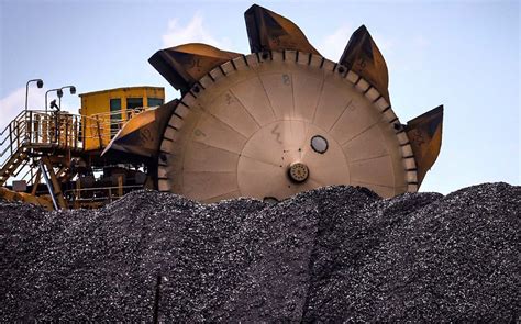 Хятад улс Австралийн нүүрсний импортод тавьсан бүх хоригоо цуцаллаа