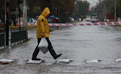 ¿a Qué Hora Llueve En Santiago Pronóstico Sábado Y Domingo