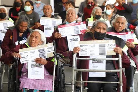 Viajan 28 Abues De Puebla Para Reencuentro Con Sus Hijos Nietos Y
