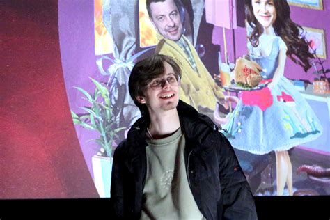 Režisore Una Celma „zilās Asinis” Ir Par Horizontālām Un Vertikālām Attiecībām ģimenē