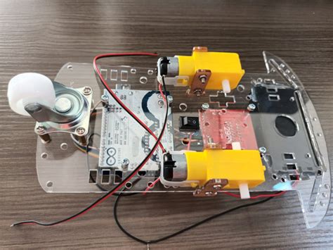 การสร้าง รถบังคับ Arduino ผ่าน Bluetooth รับทําโปรเจค Arduino