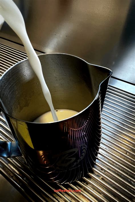 What Is A Flat White How Is It Different From A Latte Cappuccino