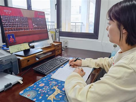 文学院组织召开党的二十大精神学习会 文学院