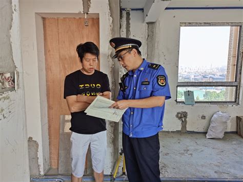 宝山区城管执法局抓重点 盯细节 严查违法违规行为