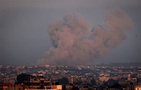 Cresce o medo de escalada da guerra em Gaza após explosões no Irã e