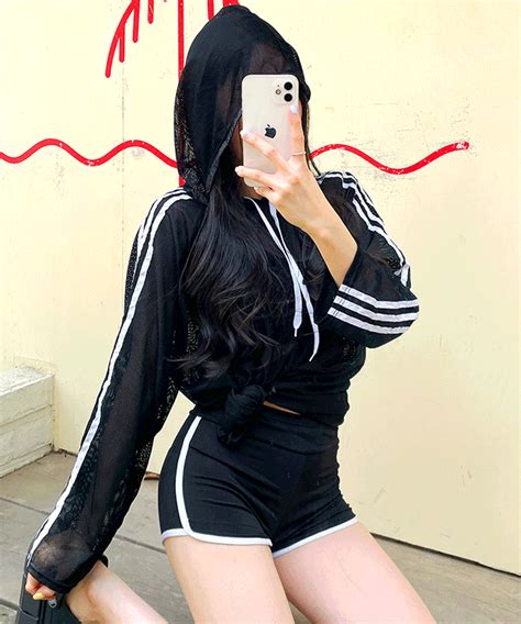 배색크롭 래쉬가드세트3pcs 호캉스 비키니 래쉬가든 호텔 수영복 리조트 비치웨어 휴가 바캉스 서핑 웨이크보드 에이블리