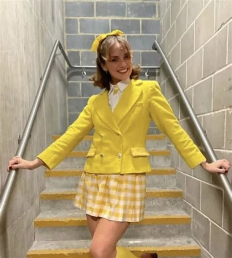 Pin By Julia 🌻 On Heathers Heathers Costume Heathers The Musical