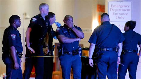 The Most Powerful Images In The Wake Of The Dallas Police Shooting