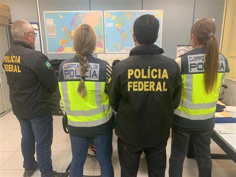 Pf Dois Brasileiros São Presos Suspeitos De Tráfico De Mulheres Para