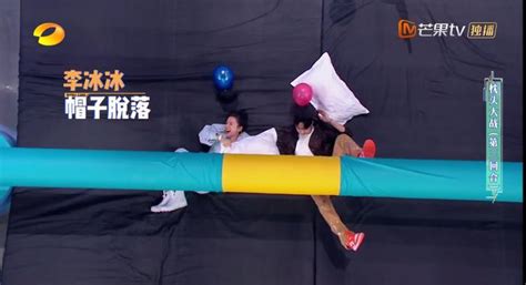 玩游戏对手遇到李冰冰赵丽颖，王一博很绅士地化解尴尬，情商很高