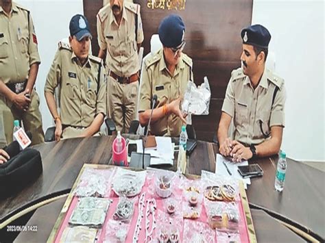 13 Houses Were Targeted In 6 Months 24 Lakh Jewelry And One And A Half