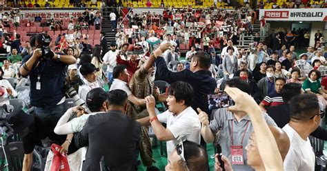 ‘드루킹까지 나온 與 전당대회 지지자들은 몸싸움 조선비즈