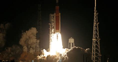 La NASA lanzó su histórica misión a la luna con el Artemis I tras varias complicaciones Infobae