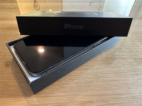 Apple iPhone 12 Pro Max 128 GB • 4 maske • TOP stanje