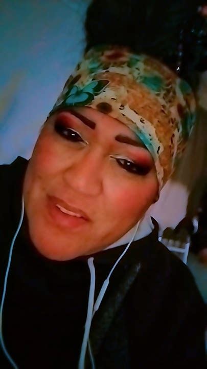 Dailysmulevarietysinger Lip Syncing Fun To Sex On Fire By Kings Of Leon Youtube