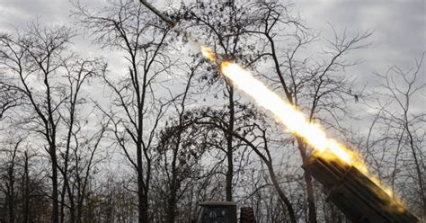Ce este bomba cu dispersie arma interzisă pe care Ucraina o va primi