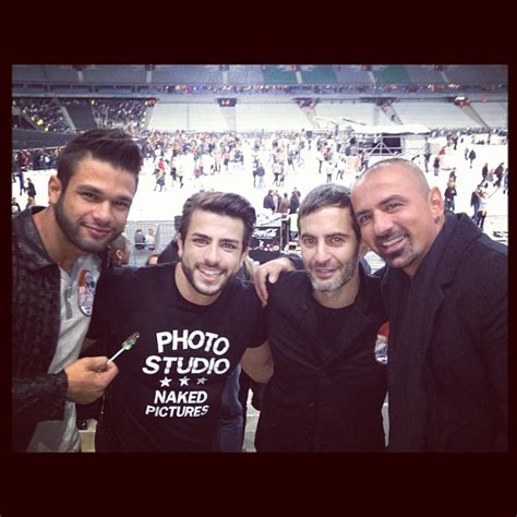 Harry Louis Y Marc Jacobs En El Backstage Del The Born This Way Ball