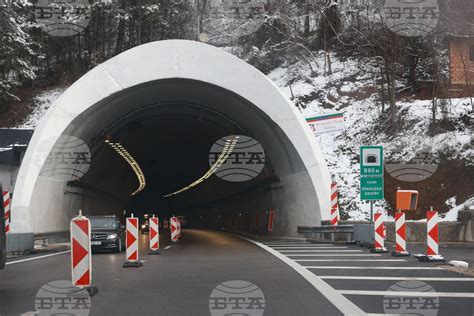 Възможно е да се пренасочва движението на камиони над 12 тона в района на тунелите „Топли дол“ и