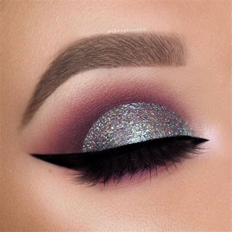 Pin De 𝕁𝕖𝕟𝕟𝕚𝕗𝕖𝕣 𝕃𝕪𝕟𝕟𝕖♛ Em ♥ℓєтz ℳąƙℰʊ℘ ♥ Maquiagem Olhos Dicas De