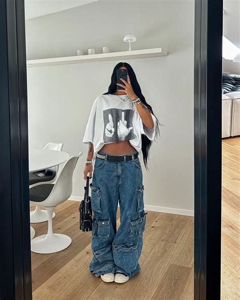 Kim Duong Germany Stuttgart 🪐 On Instagram Get This Shirt 🥵🤍 Nyhr0
