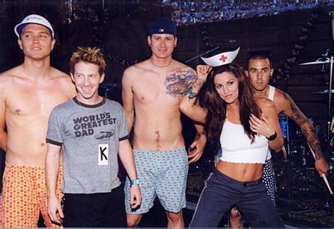 ¡hola Enfermera Así Luce Ahora La Sexy Modelo Del Video De Blink 182