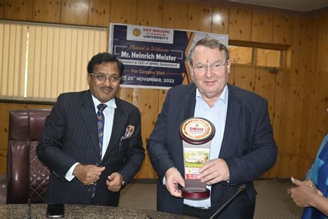 देवभूमि उत्तराखंड यूनिवर्सिटी और स्विट्ज़रलैंड के बीच एमओयू पर