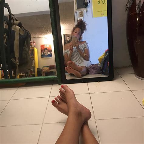 Santana Caress Benitezs Feet