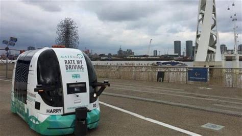 無方向盤剎車！無人公交上路：市民搶著坐 每日頭條