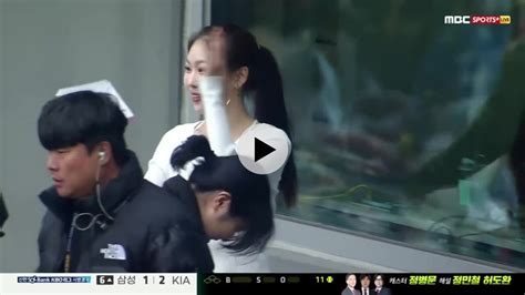 흰티 청바지녀 유머 움짤 이슈 에펨코리아