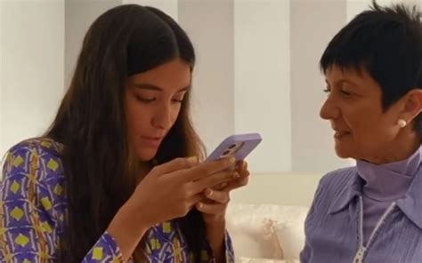 La Reacción Viral De Una Madre Al Saber Que Su Hija Consiguió Trabajo