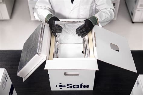 Csafe Parcel Solutions Temperature Controlled Shipping