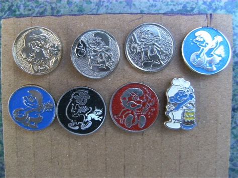 Smurfs Pin Colletcion Lot Of 8 Different Pin Badge Gem