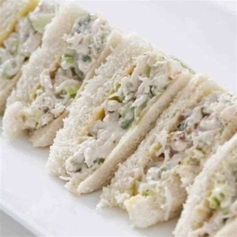 Old Fashioned Creamy Shredded Bbq Chicken Sandwiches Bake Play Smile