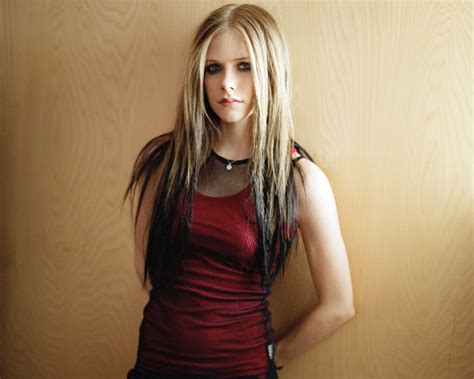 Red Hot Avril Lavigne Photo Fanpop