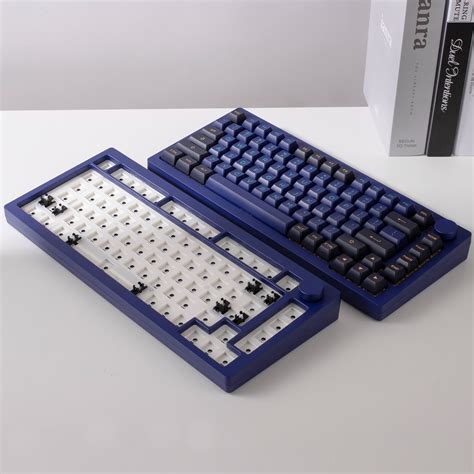 Monsgeek Make Cool Gears Accessible