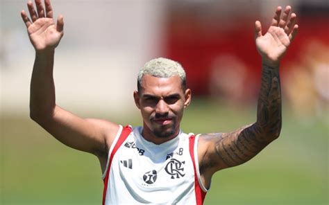 Matheuzinho Finalmente Consegue O Que Quer E Flamengo Encaminha