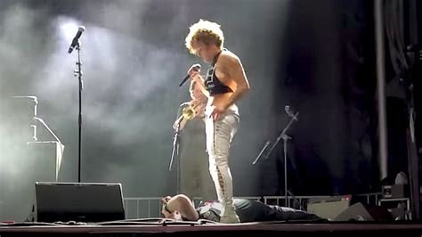Brass Against Singer Pees On Fans Face At Welcome To Rockville Fest