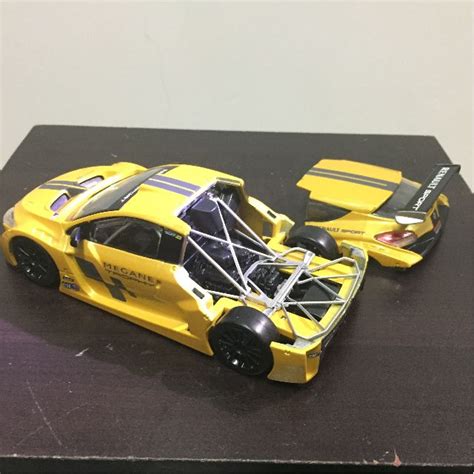 Renault Megane Trophy Racing Yellow 124 Diecast Model Car By Bburago