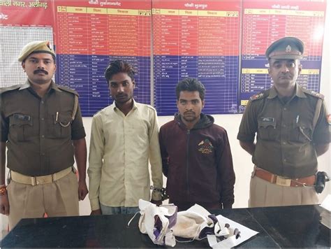 Aligarh News पुलिस के हाथ लगी बड़ी सफलता मंदिर से मूर्ति चुराने वाले