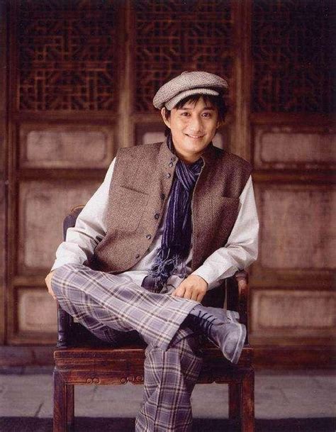 他才46歲！鄧超見了害怕！黃渤見了要叫師爺！謝娜也被他罵哭過！ 每日頭條