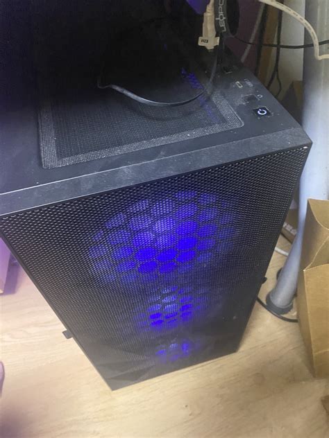 [긴급] 형들 컴퓨터 케이스 모델명 알수있는 방법이 없을까ㅠㅠ 디지털 컴퓨터 폰 It 에펨코리아