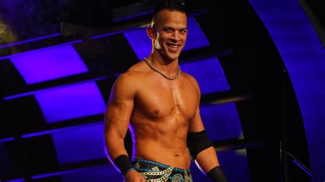 Ricky Starks Seen Backstage At The Royal Rumble Starks Reacts To Viral Photo