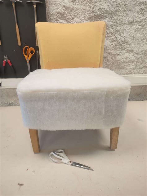 Polyester Wadding On A Seat Before A Loose Cover